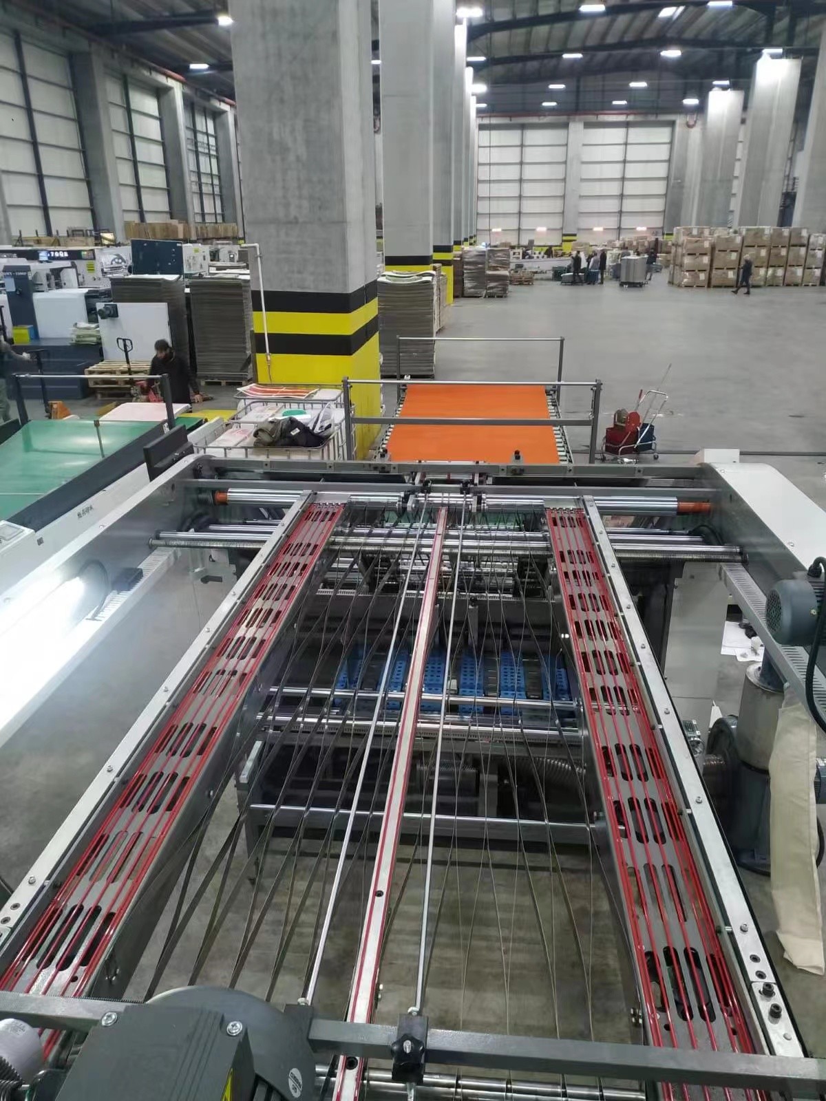 Back Feeder 3 Ply 5 Ply Flute Laminator Machine 150m/Min PLC Control